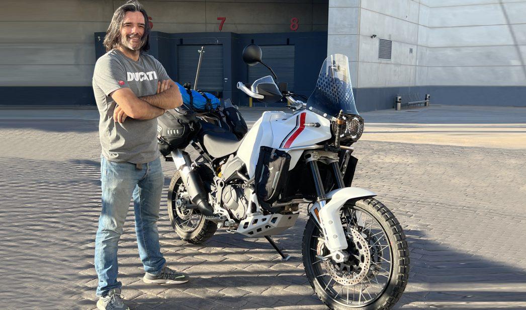Charly Sinewan: La voz de la aventura y el viaje en moto en YouTube ...