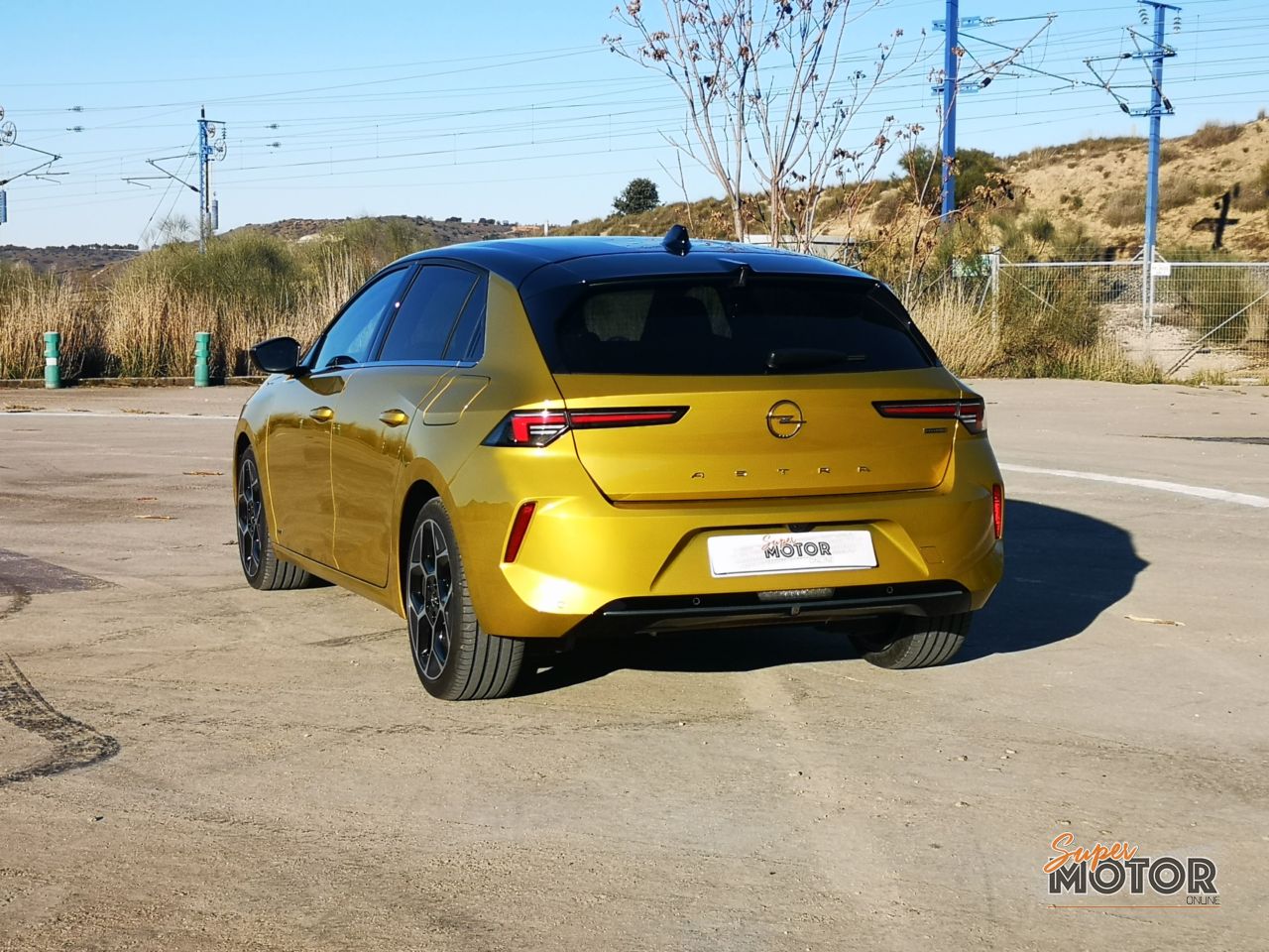 Opel Astra PHEV 2023: La apuesta electrificada de Opel con un diseño ...